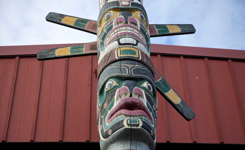 Environmental deficit tarnishes Canada's rights record - David Suzuki ...