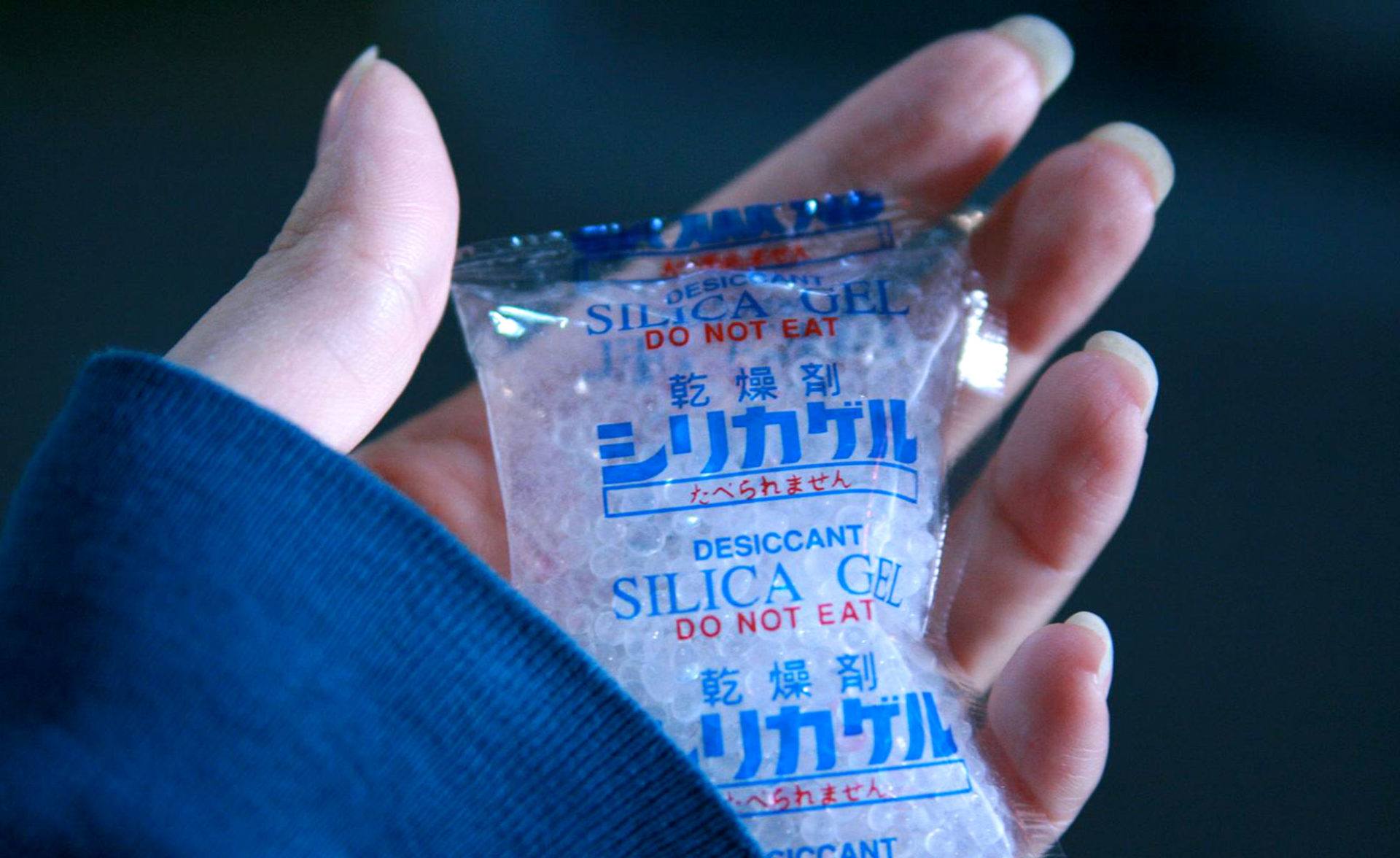 How to reuse silica gel packs - David Suzuki Foundation