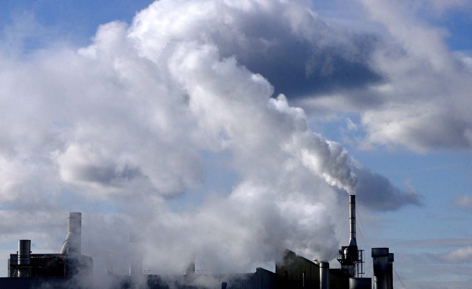 Clearing the air on fossil fuel pollution - David Suzuki Foundation